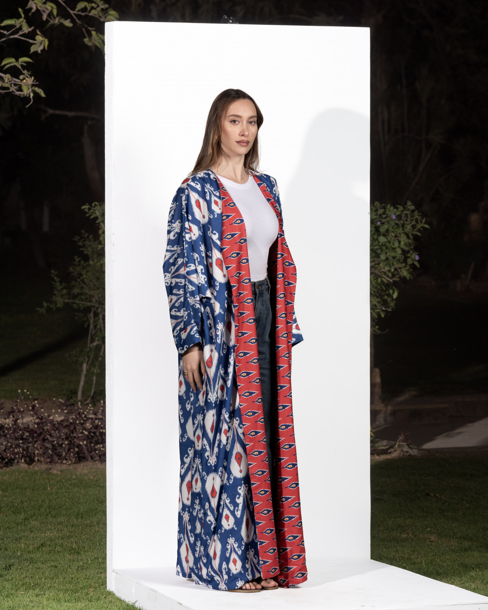 Long Linen Cardigan with Elegant Patterns