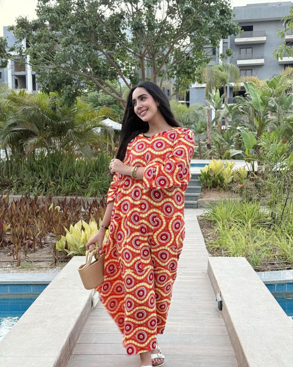 Long dress with elegant design